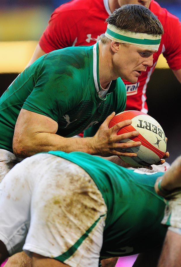 Weekend Rugby Wrap-Up: England, O'Driscoll, Rome Erupts, Wellington 7s